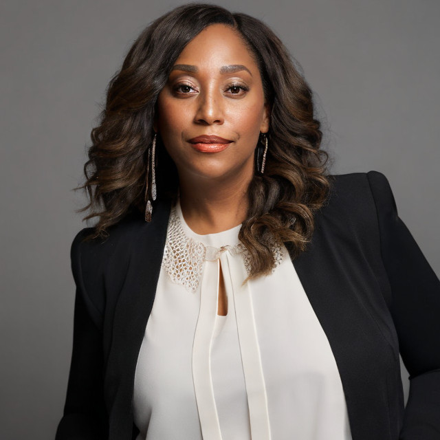 Dionne Edwards | FabOver40