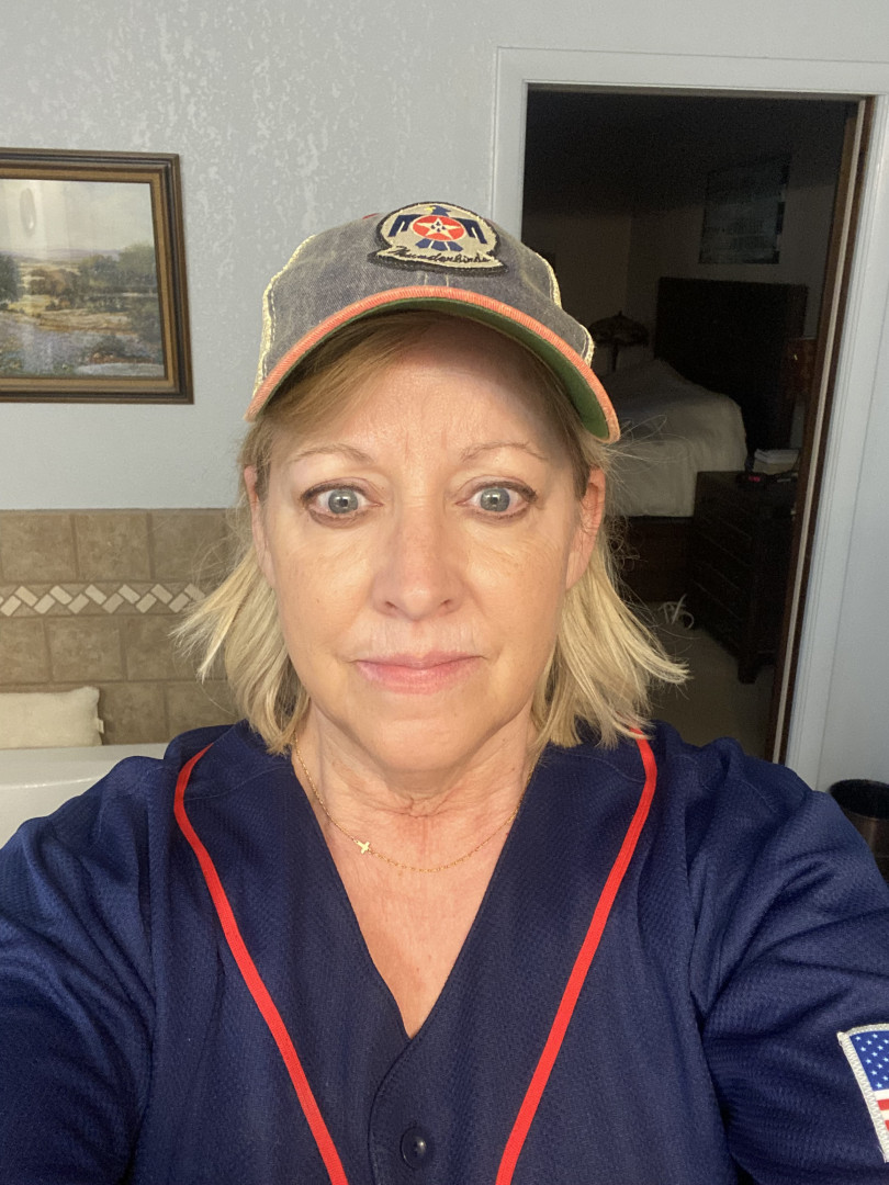 April Englehart's Instagram, Twitter & Facebook on IDCrawl