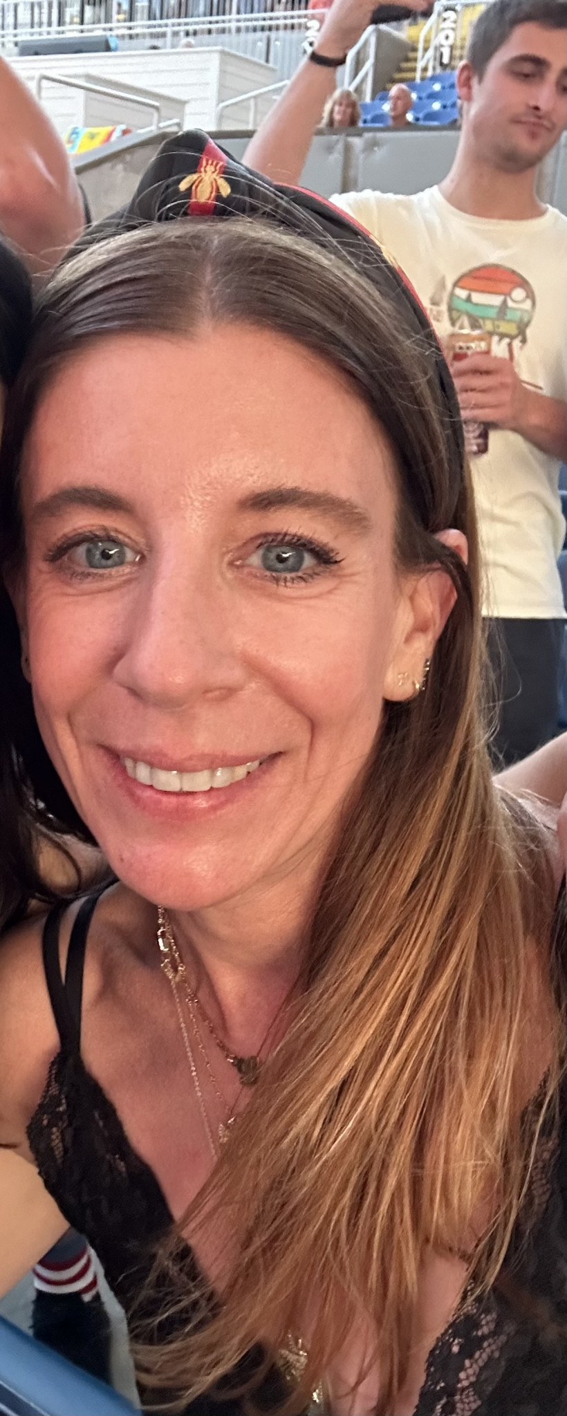 Laurie Lewin | FabOver40