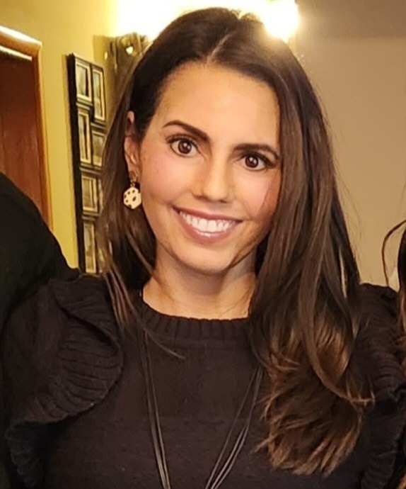 Elizabeth Medlin | FabOver40