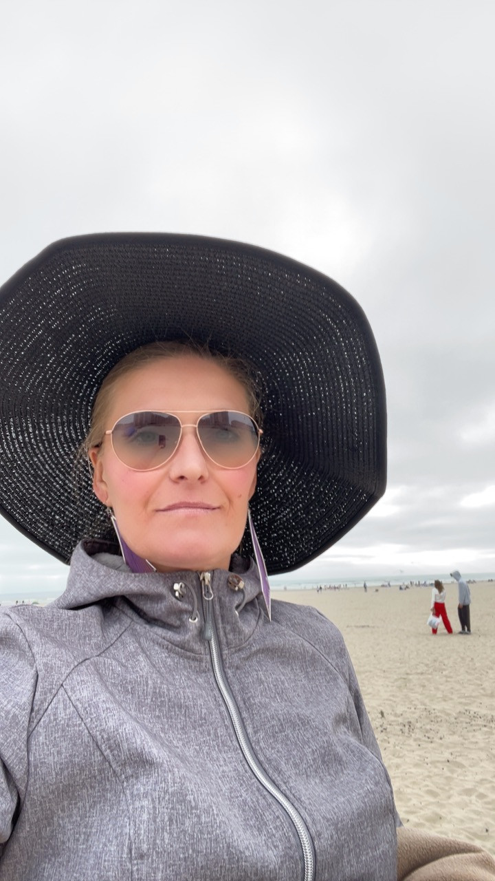 Anna King | FabOver40