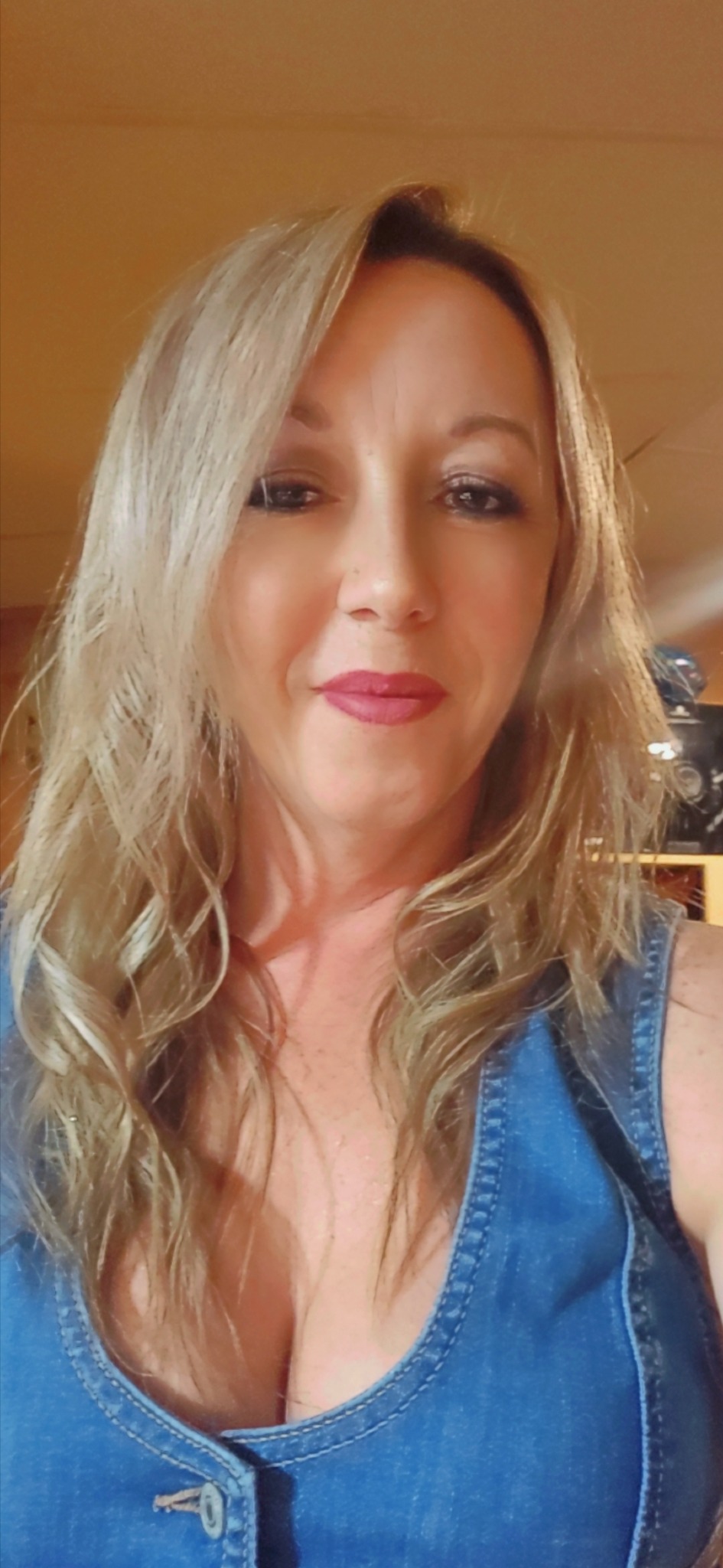 Amanda Smith | FabOver40