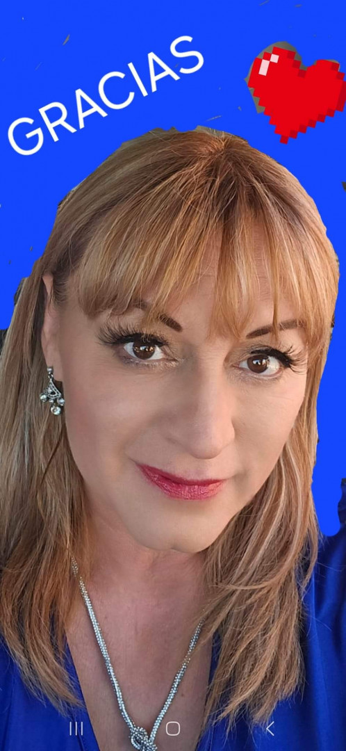 Karla Parra | FabOver40