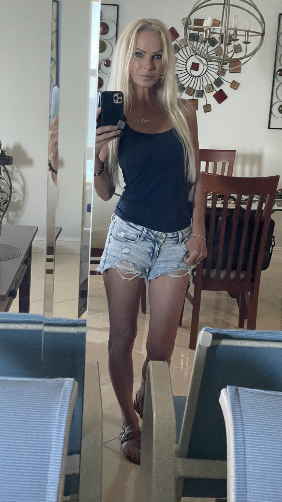 Laurie Reeves | FabOver40