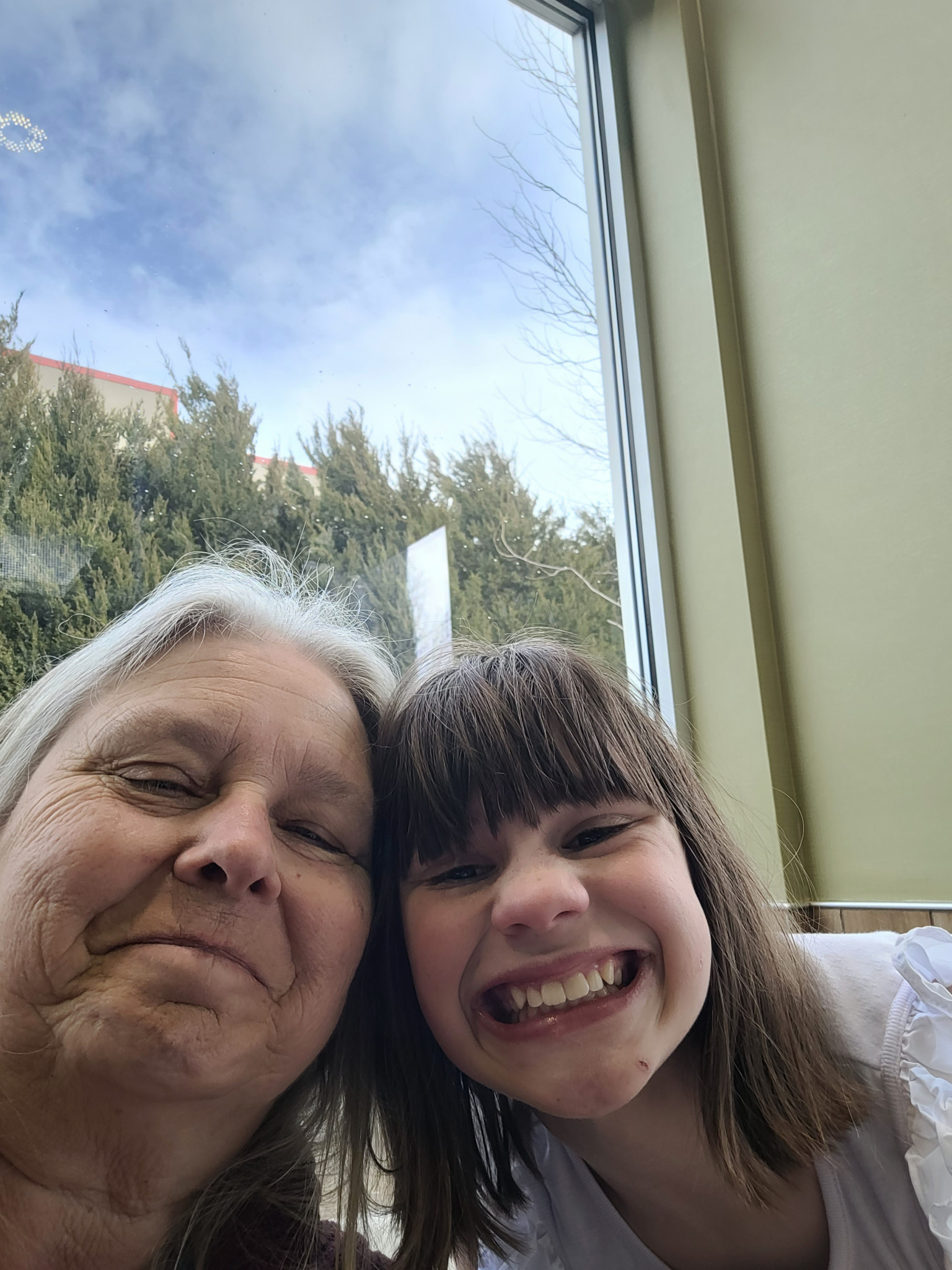 Robin Wisely | FabOver40