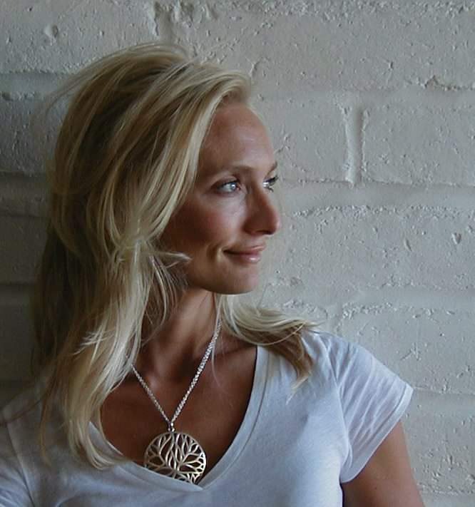 Robin Eckert | FabOver40