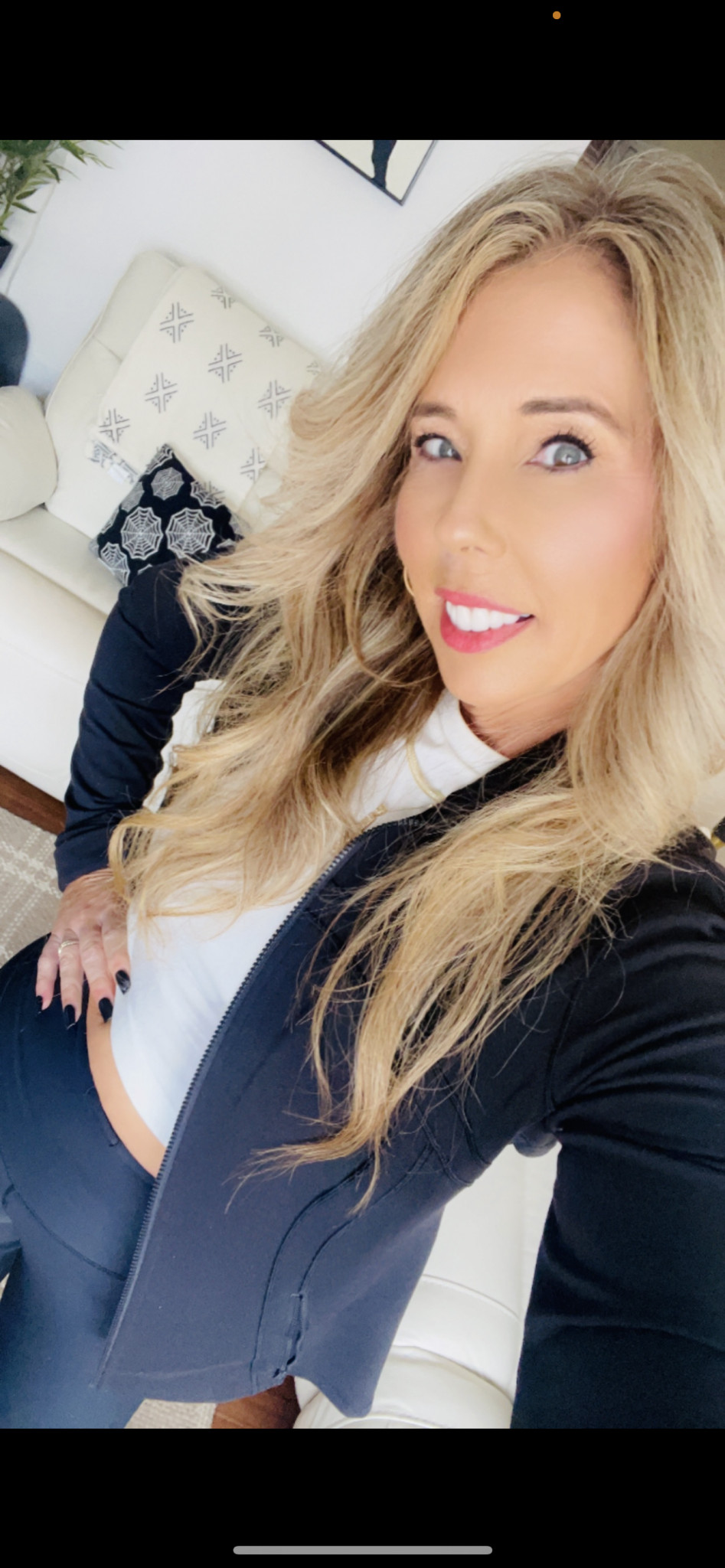 Tonya Hill | FabOver40