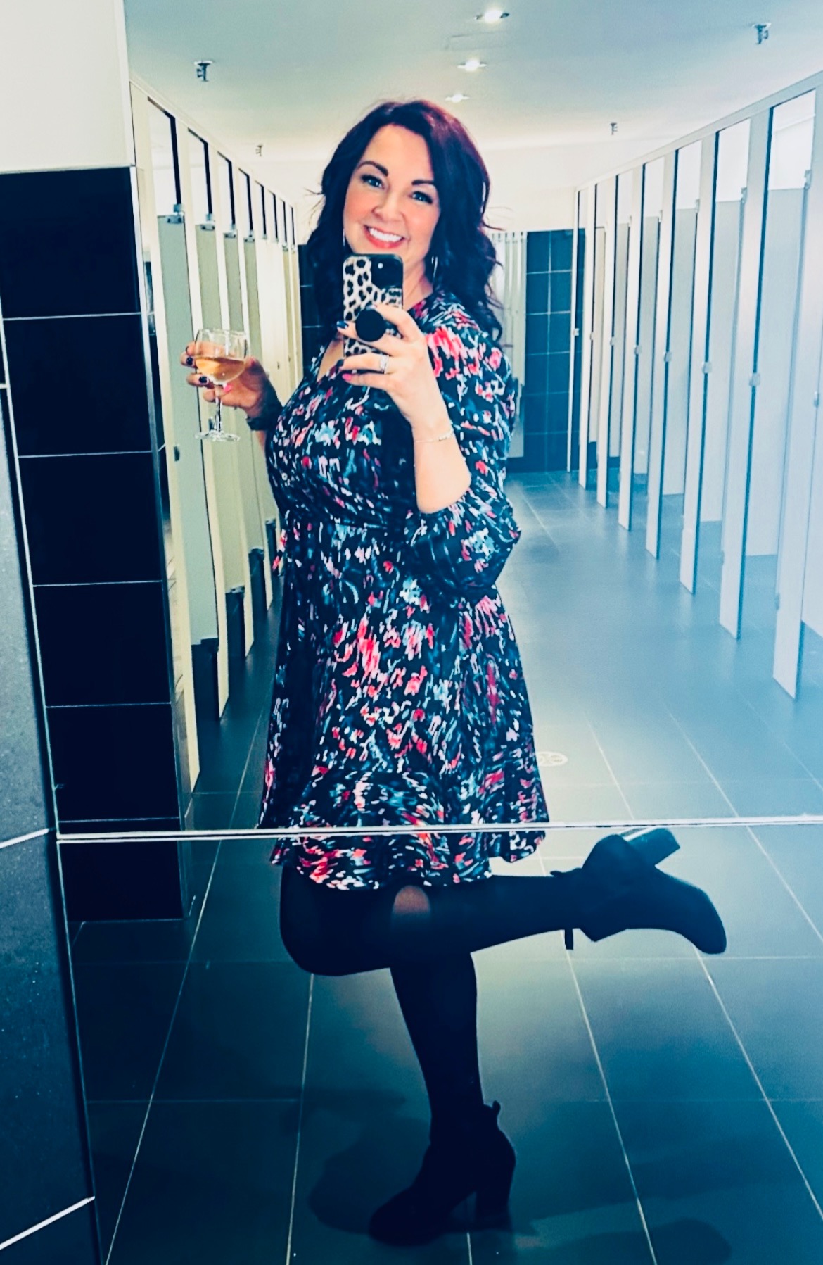 Laura Roy | FabOver40