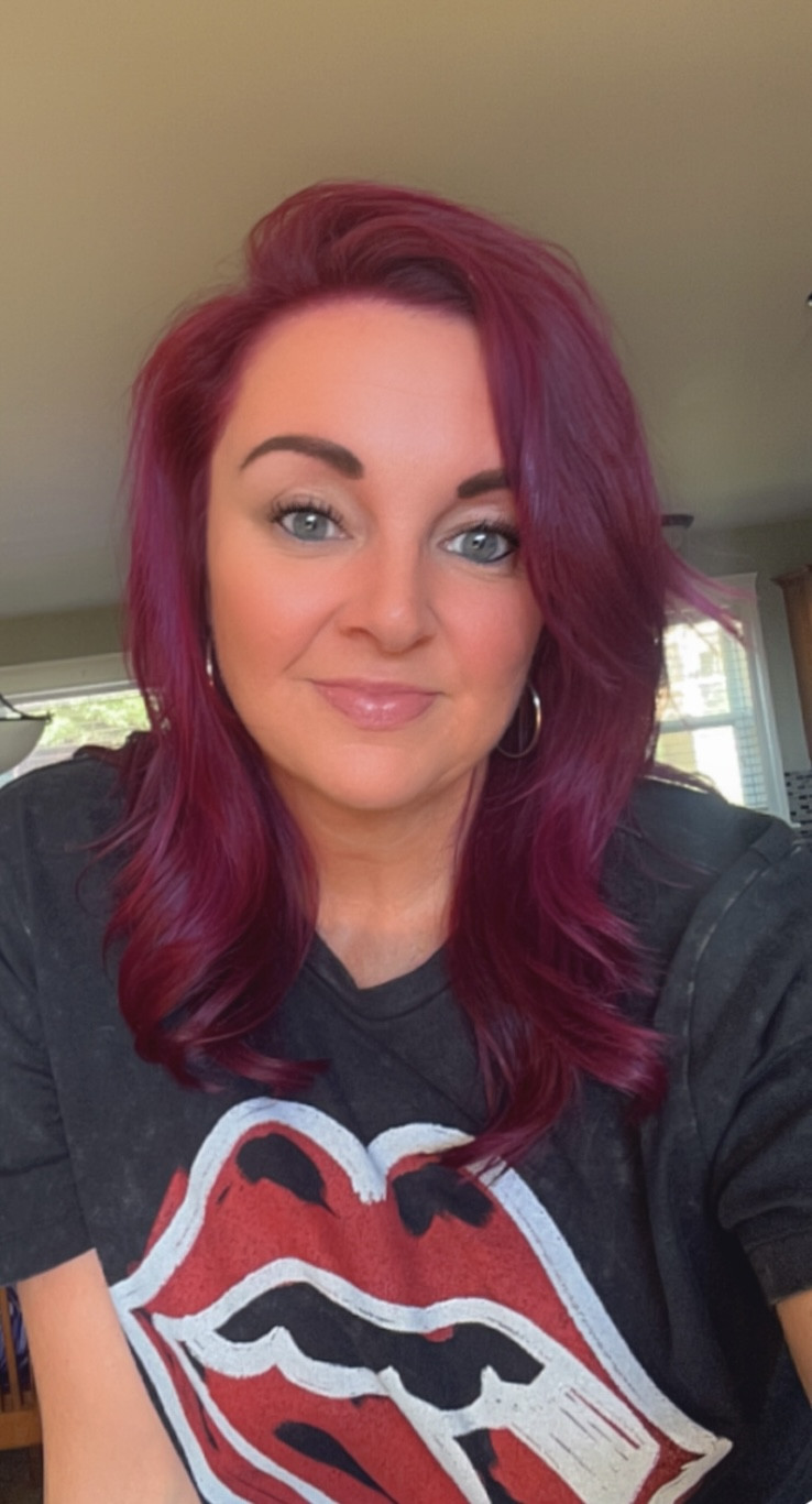 Laura Roy | FabOver40