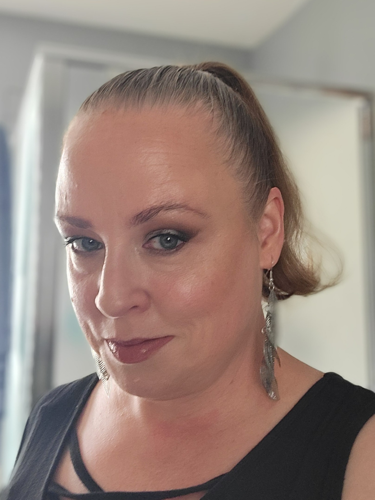 Laura jacobs | FabOver40