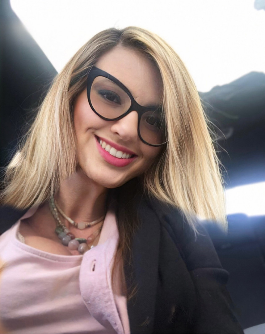 Laura Bruce | FabOver40