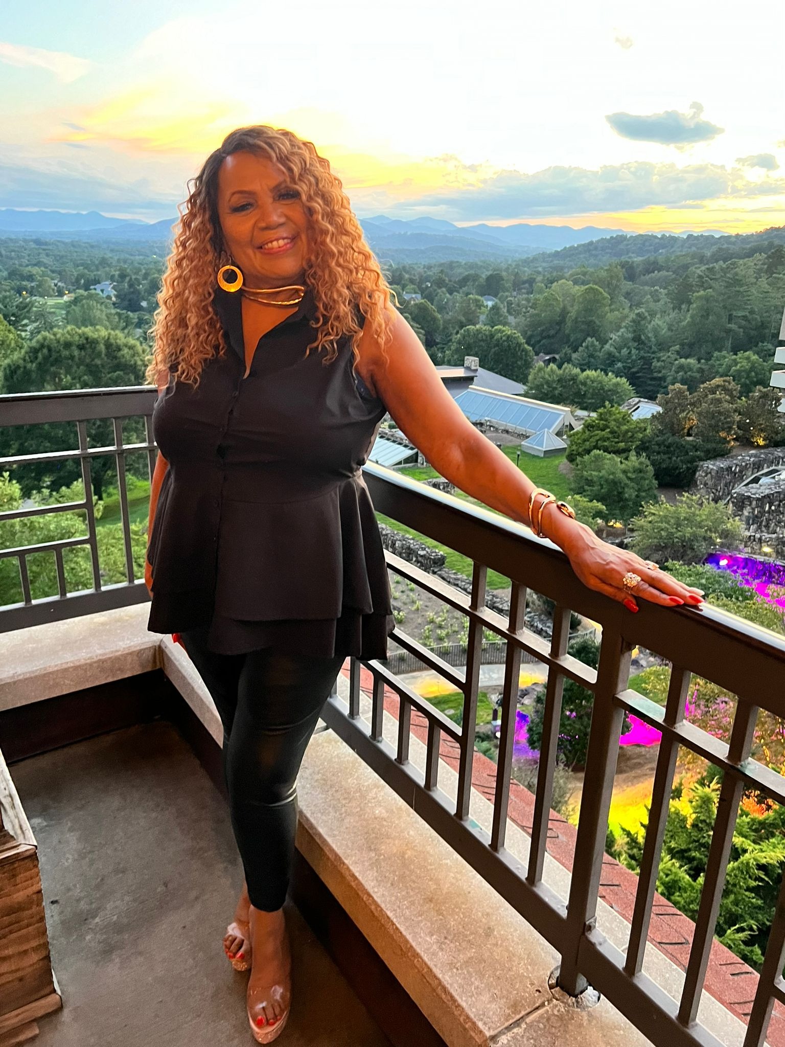 Sarah Moore | FabOver40