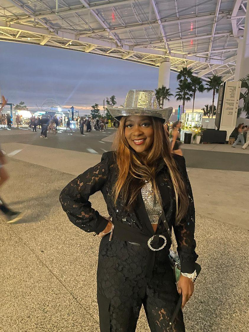 Kisua Wright-Gardner | FabOver40