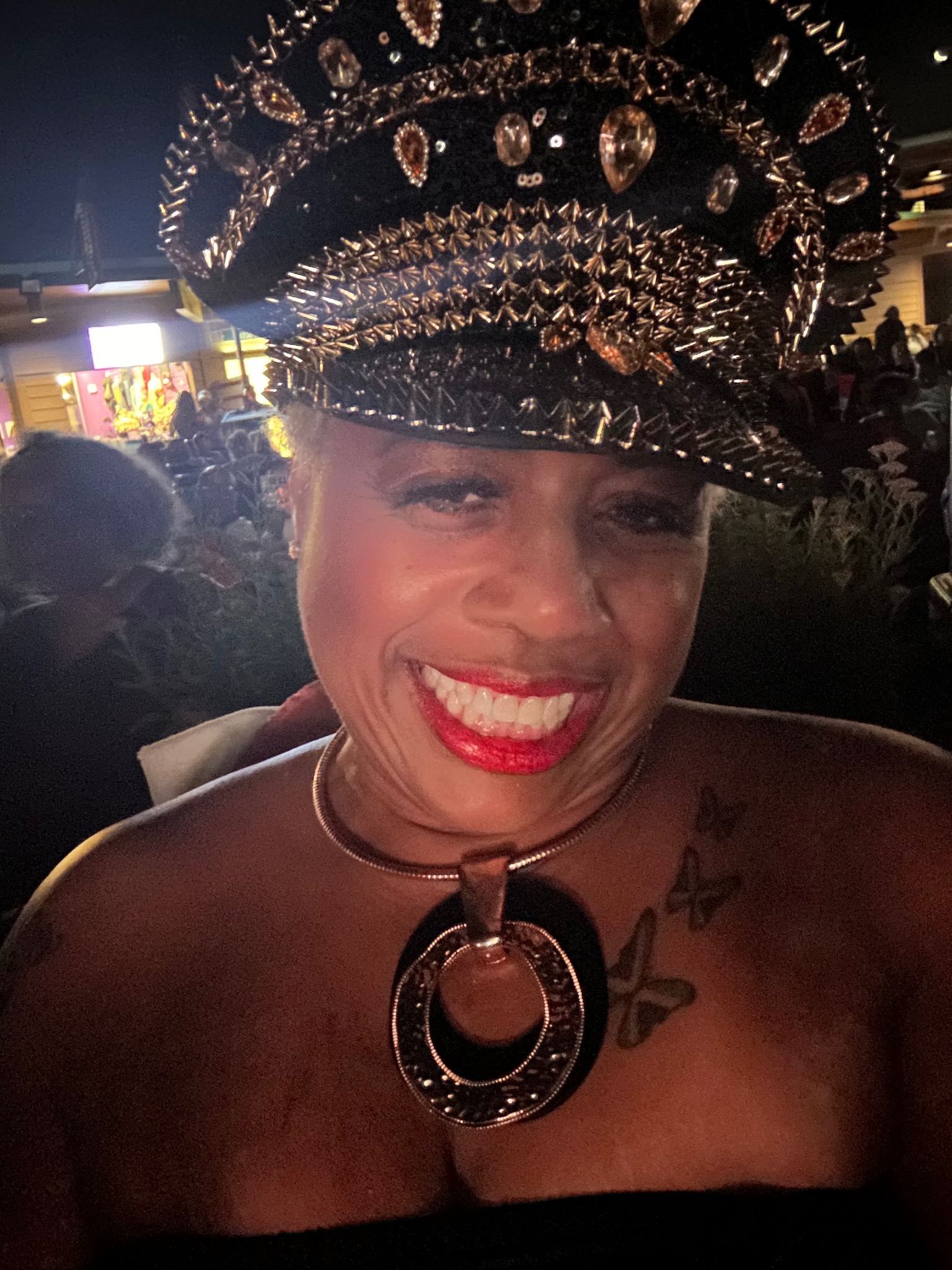 Danielle Learnard | FabOver40