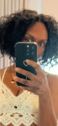 Stephanie Whyte | FabOver40