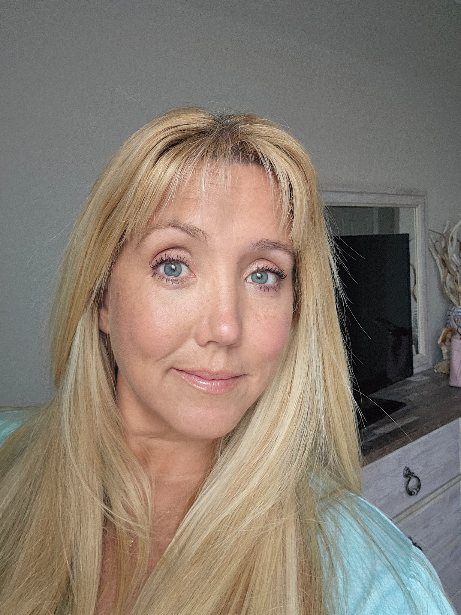 Keri Hassell's Instagram, Twitter & Facebook on IDCrawl