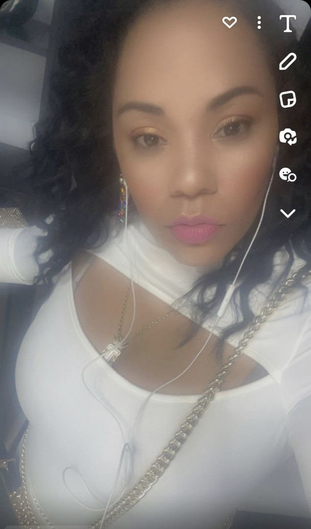 Jasmine Maxwell Fabover40
