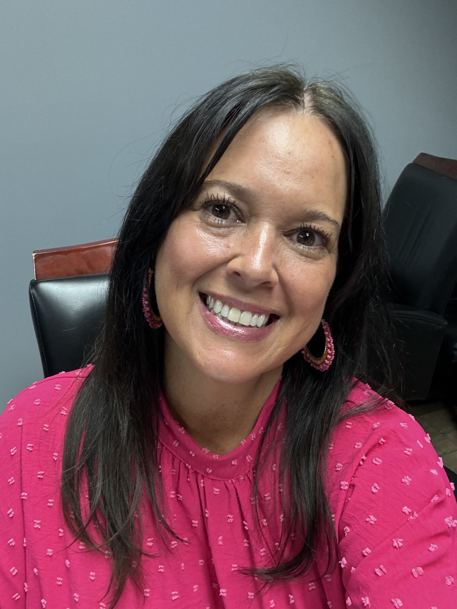 Nikki Kinney | FabOver40