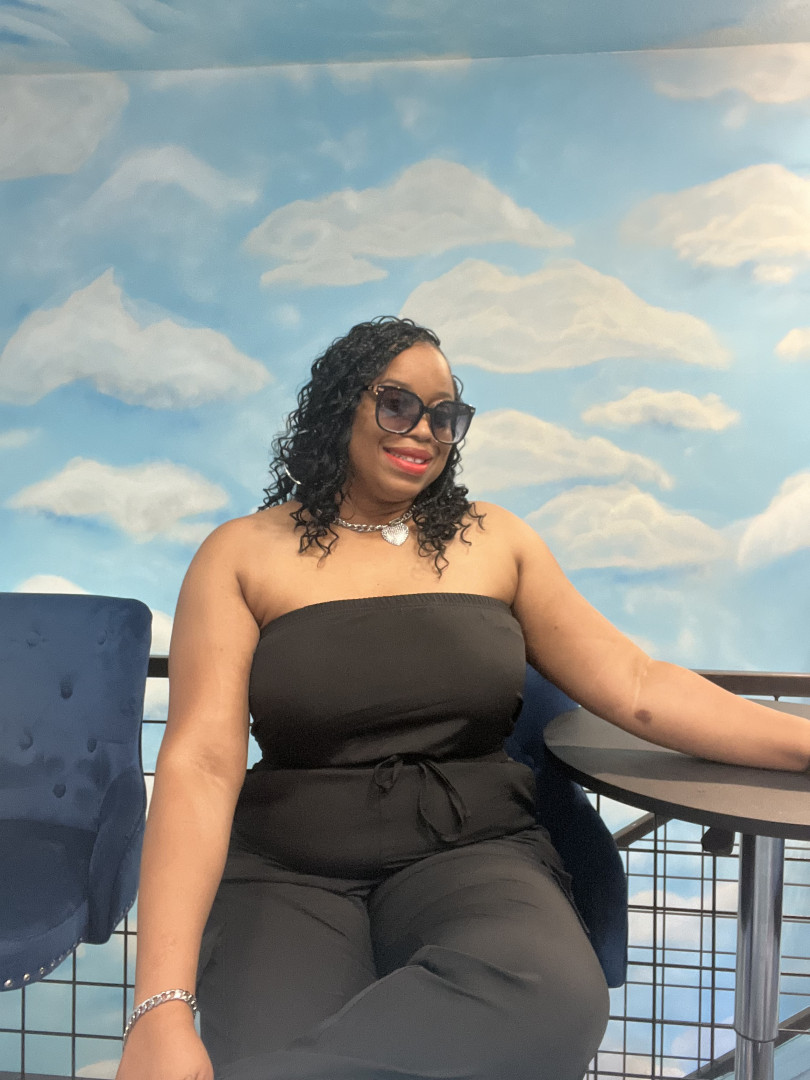 Lasharn Hart | FabOver40