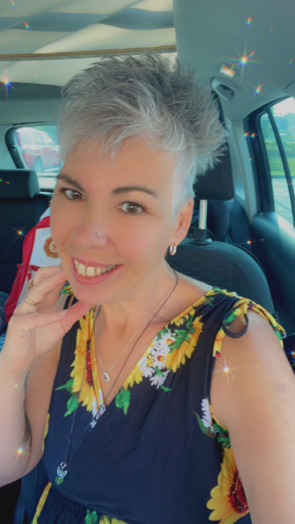 Robin Weidner | FabOver40